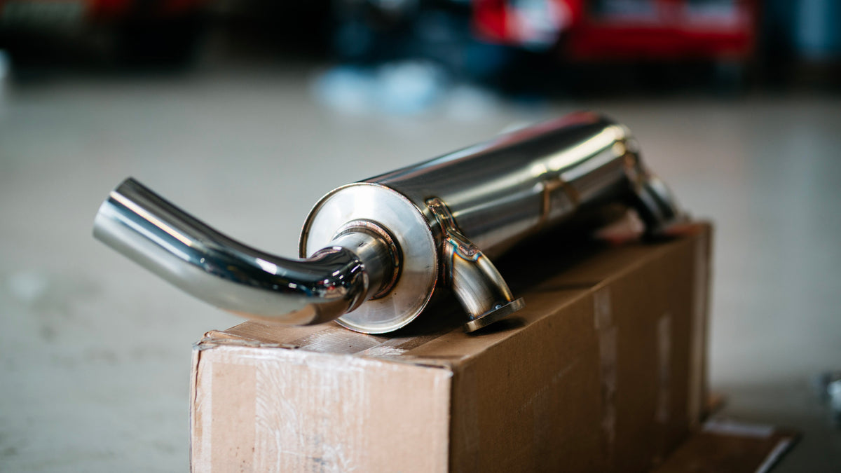 M&K 2-in Sport Muffler Installation on 1980 Porsche 911SC – Capturing ...